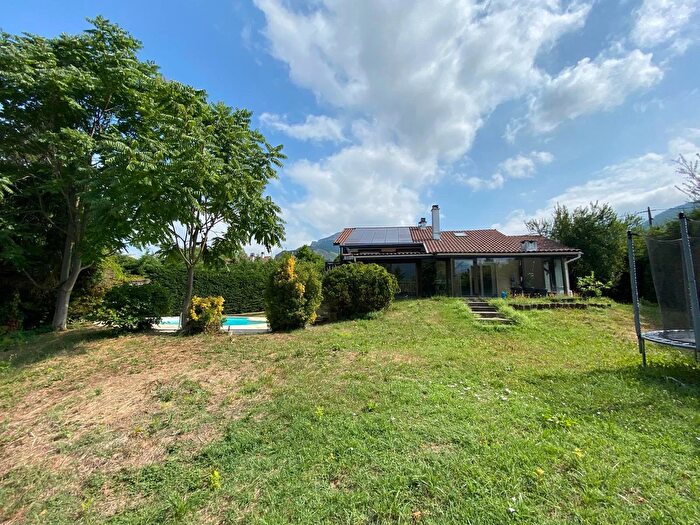 Maison à vendre - Voreppe - 7 pièces - 5 chambres