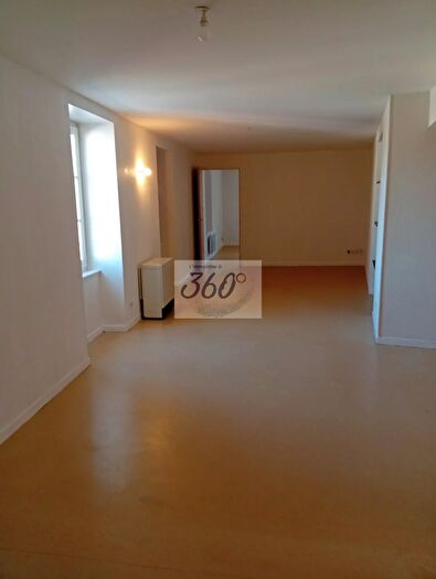 Appartement à louer - Matour - 4 pièces - 3 chambres