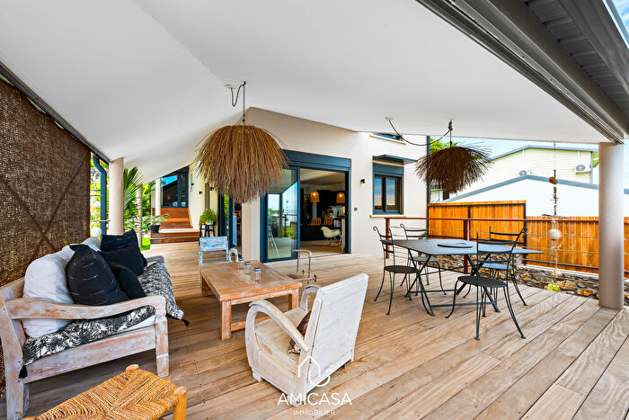 Maison à vendre - Saint-Paul, Villèle - 5 pièces - 3 chambres