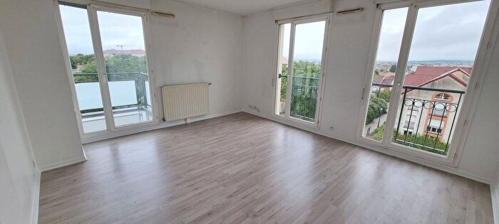 Appartement à louer - Village Doumer, Carrières-sur-Seine - 2 pièces - 1 chambre