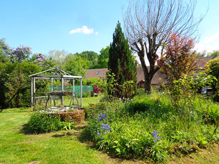 Maison à vendre - Treigny - 11 pièces - 6 chambres