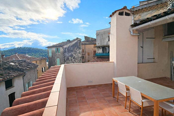 Maison à vendre - Claviers - 9 pièces - 4 chambres