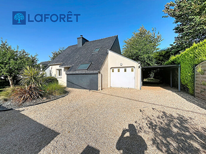 Maison 4 pièces à Pluméliau, à louer
