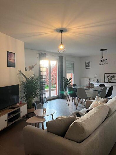 Appartement à louer - Mionnay - 3 pièces - 2 chambres