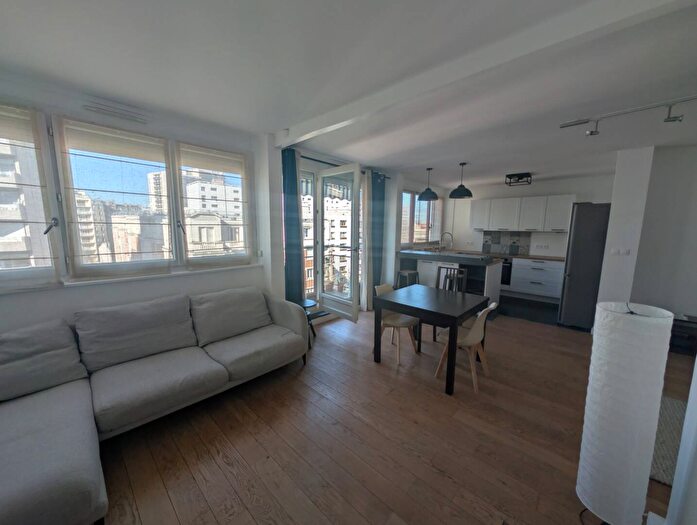 Appartement à louer - Paris ème arrondissement - 3 pièces - 2 chambres