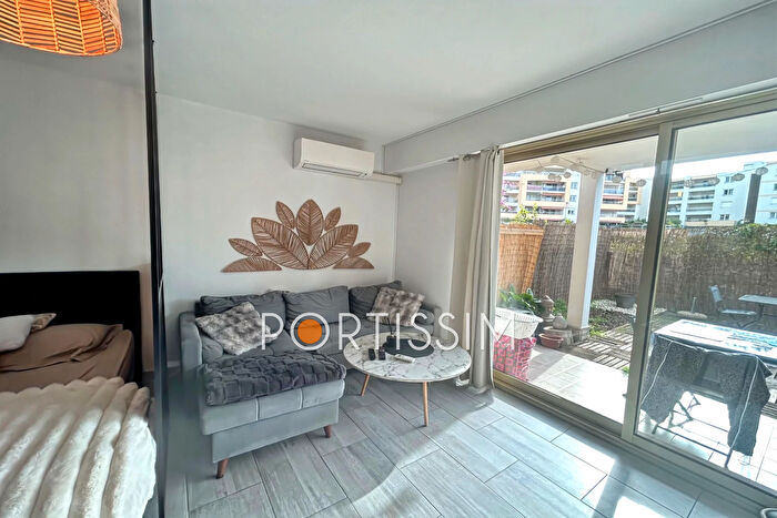 Appartement à vendre - Cagnes-sur-Mer, Le Val Fleuri - 1 pièce