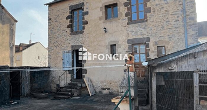 Maison à vendre - Fresnay-sur-Sarthe - 6 pièces - 3 chambres