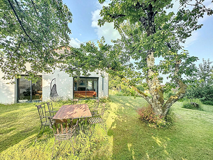 Maison à vendre - Crachier - 5 pièces - 4 chambres