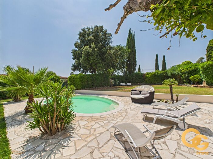 Maison à vendre - Grasse - 7 pièces - 4 chambres