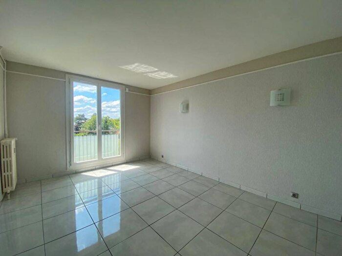 Vaugirard-Belle Isle, Châteauroux - Appartement 3 pièces à louer