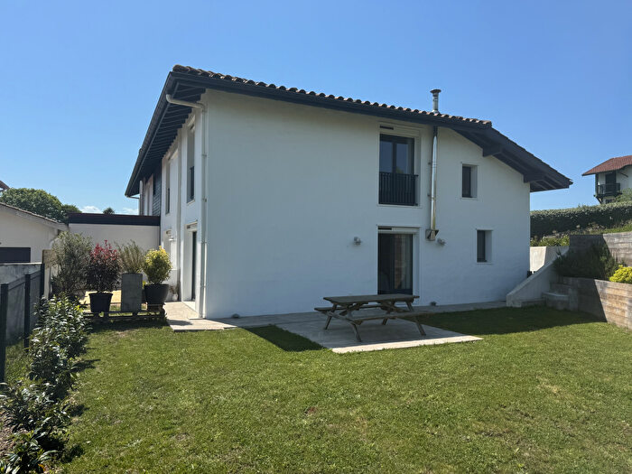 Maison 4 pièces à Arbonne, à vendre