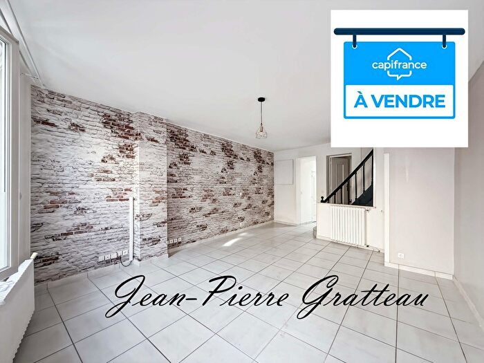 Maison 3 pièces à Châtellerault, Centre-ville, à vendre