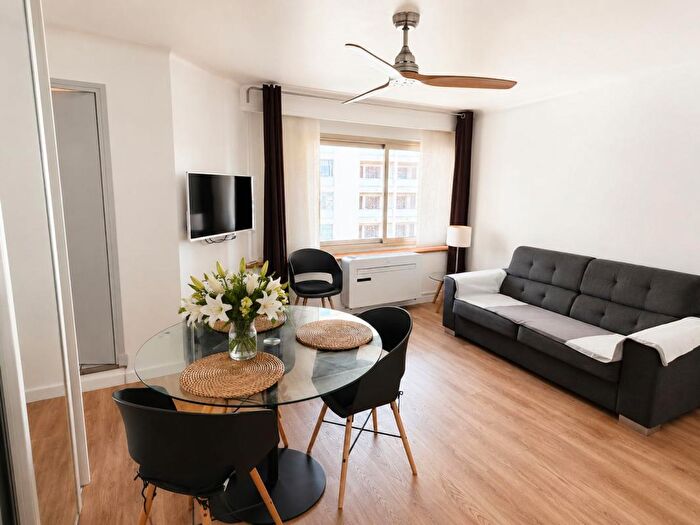 Appartement 2 pièces à vendre - Cannes, Suquet