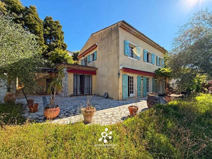 Maison 7 pièces à Vence, Saint-Martin, Lubiane, Le Suve, à vendre