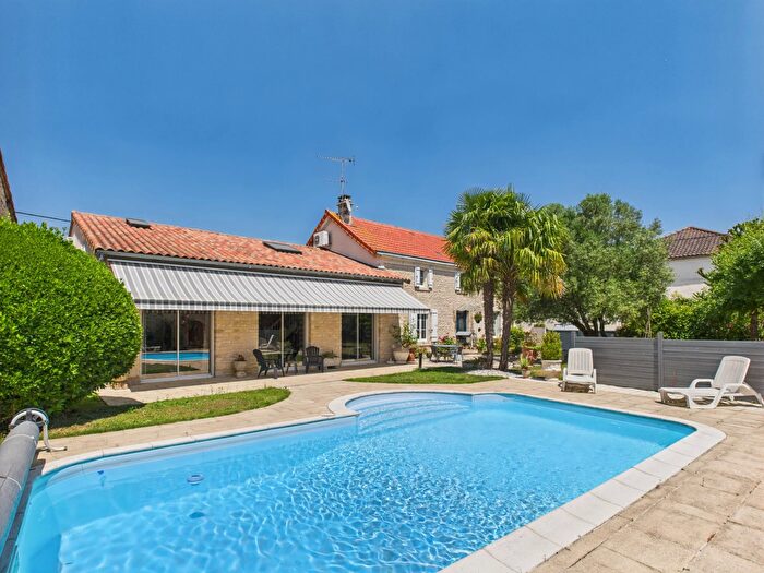 La Faye : Maison 8 pièces à vendre