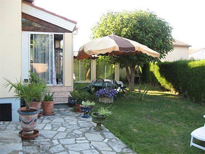 Maison à louer - Brésis-Prés Rasclaux, Alès - 4 pièces - 3 chambres