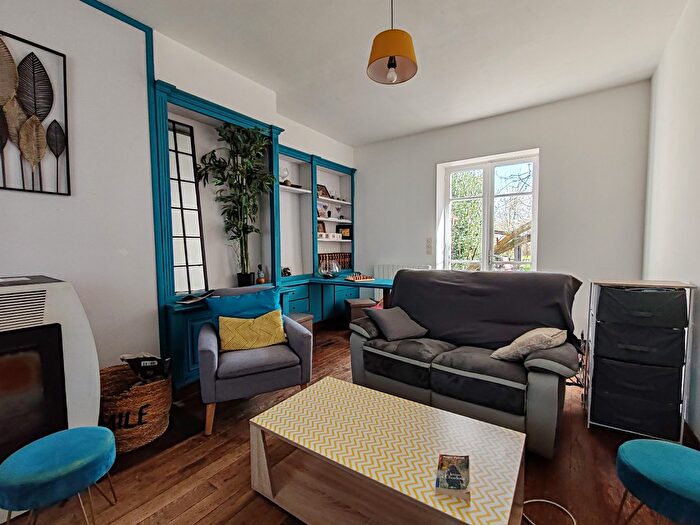 Maison à vendre - Puiseaux - 6 pièces - 3 chambres