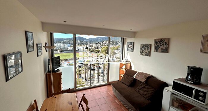 Appartement à vendre - Le Lavandou, Centre-ville, Plage du Lavandou, Pointe Pilon - 1 pièce