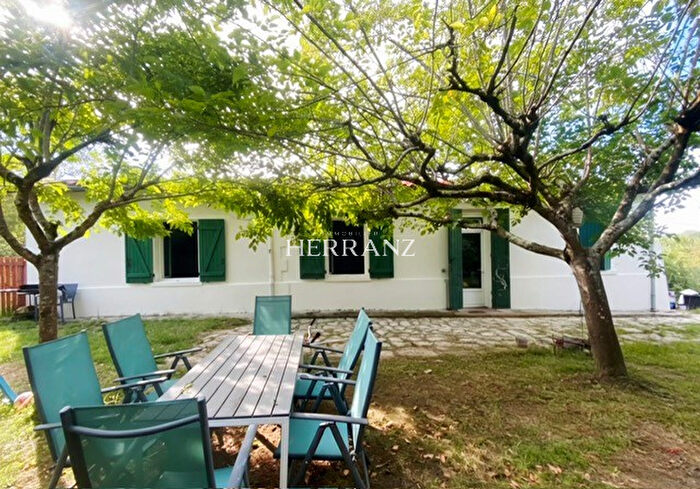 Saint-Seurin-sur-l'Isle - Maison 4 pièces à vendre