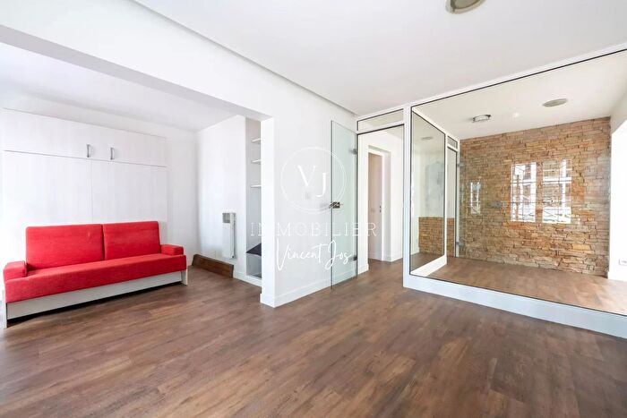 Appartement à vendre - Saint-Cloud, Centre-ville - 2 pièces - 1 chambre