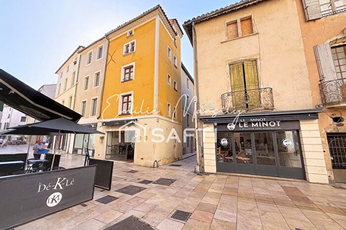 Appartement 3 pièces à Nîmes, Ecusson, Arènes, à vendre