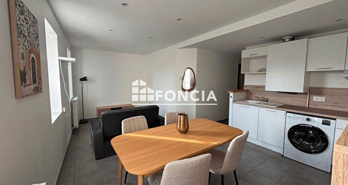 Appartement 2 pièces à Centre Bourg, Neuville-sur-Saône, à louer