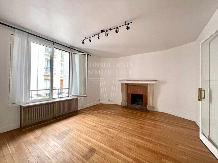 Appartement à louer - Porte Dauphine, Paris ème arrondissement - 3 pièces - 2 chambres