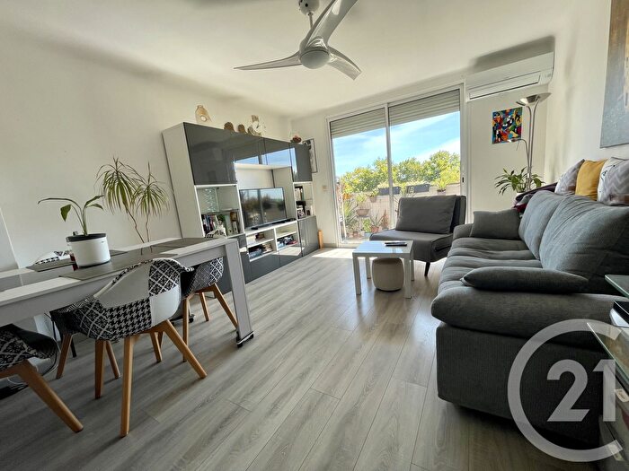 Appartement à vendre - Nîmes, Ville Active - 3 pièces - 2 chambres