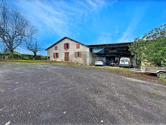 Maison à vendre - Riscle - 6 pièces - 5 chambres