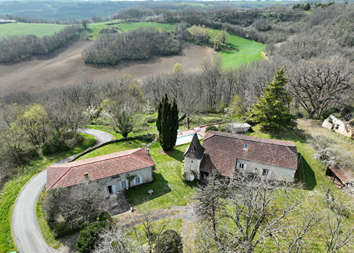 Maison à vendre - Cauzac - 9 pièces - 4 chambres