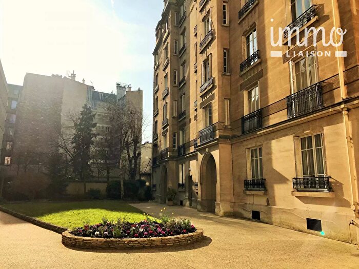 Appartement à vendre - Paris e , Porte de Saint-Cloud, Auteuil-Sud - 4 pièces - 2 chambres