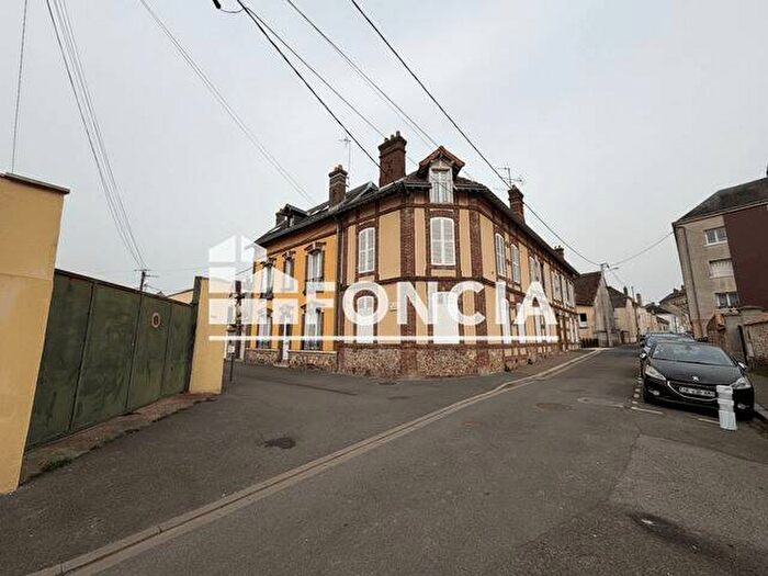 Appartement à louer - Centre Ville, Dreux - 1 pièce