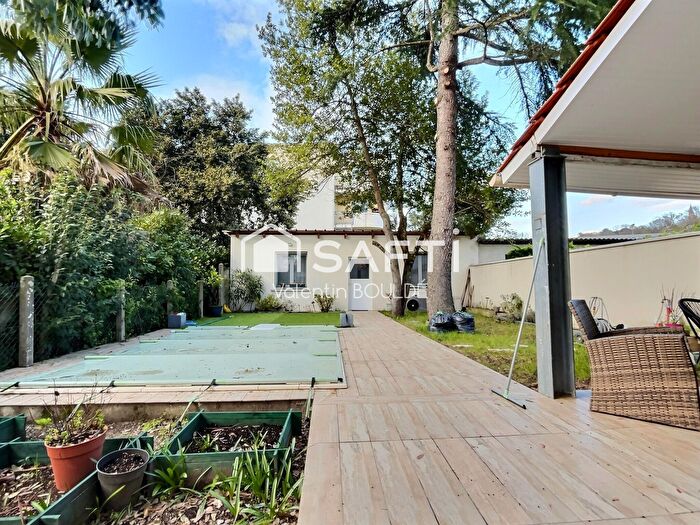Maison à vendre - Cenon, Gambetta - 6 pièces - 5 chambres