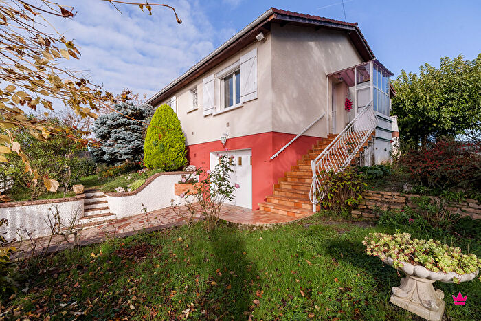 Maison à vendre - Saint-Priest, Marendiers - 5 pièces - 3 chambres