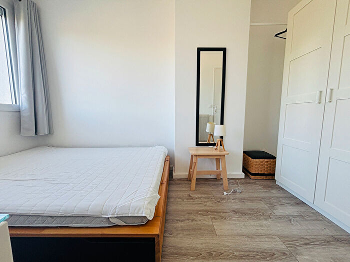 Appartement à louer - Orléans, La Croix Saint-Marceau, La Mouillère, Pré Pinson - 1 pièce - 1 chambre