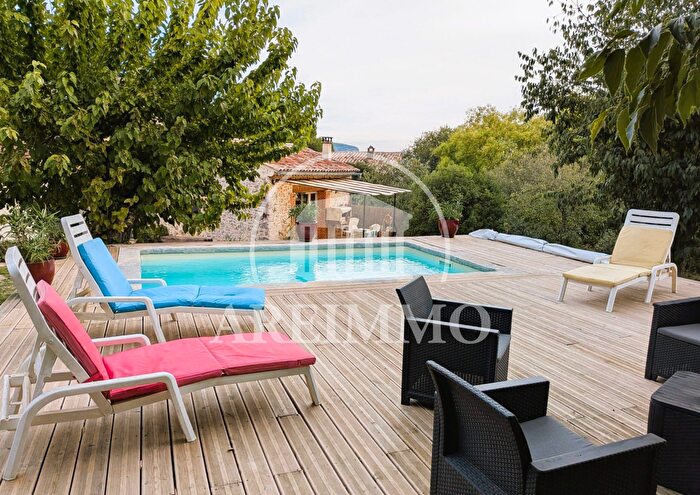 Maison 9 pièces à vendre à Brissac