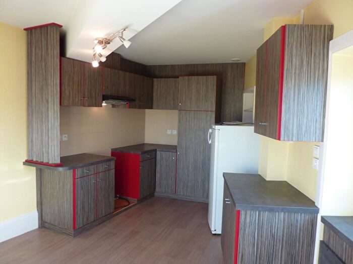 Appartement à louer - Montbrison, Centre-ville - 2 pièces - 1 chambre