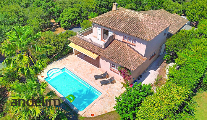 Maison à vendre - Fréjus, La Tour de Mare - 6 pièces - 3 chambres