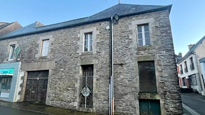 Maison à vendre - Uzel - 2 pièces - 1 chambre