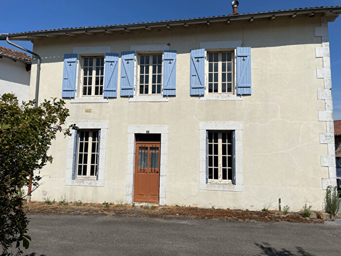 Saint-Laurent-sur-Gorre : Maison 3 pièces à vendre
