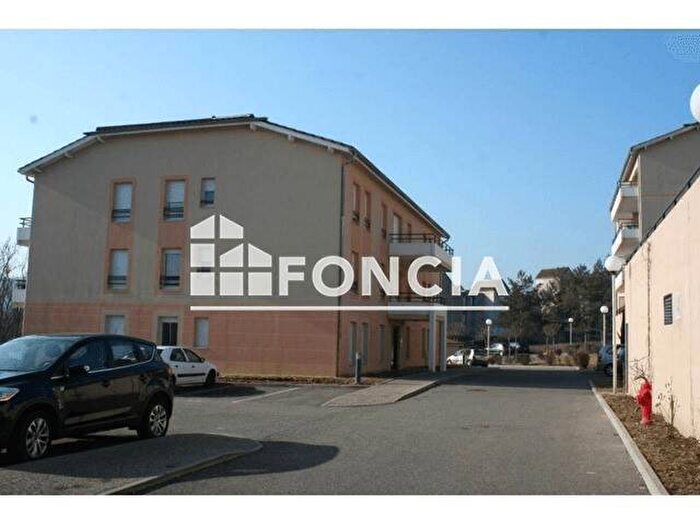 Appartement à louer - Centre-Saint Bonnet-Muissiat, Villefontaine - 2 pièces - 1 chambre