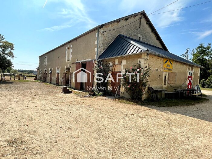 Maison à vendre - Niherne - 4 pièces - 3 chambres