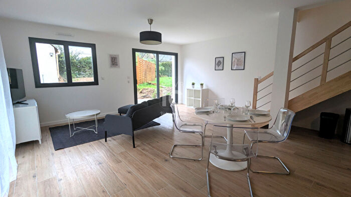 Appartement à louer - Carquefou, Haut Pays, Gouachère, La Salle, Vincendière, Haute Forêt - 5 pièces - 4 chambres