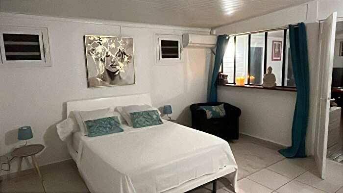 Appartement à louer - Sainte-Rose - 2 pièces - 1 chambre