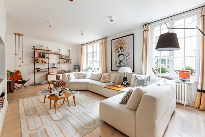 Appartement à vendre - Paris e , Muette-Nord, Trocadéro - 6 pièces - 4 chambres