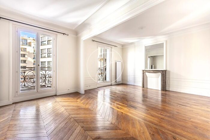 Appartement à louer - Paris e , Champ de Mars - 2 pièces - 1 chambre