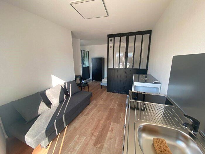 Appartement à louer - Sardine-Chiquet, Pessac - 1 pièce