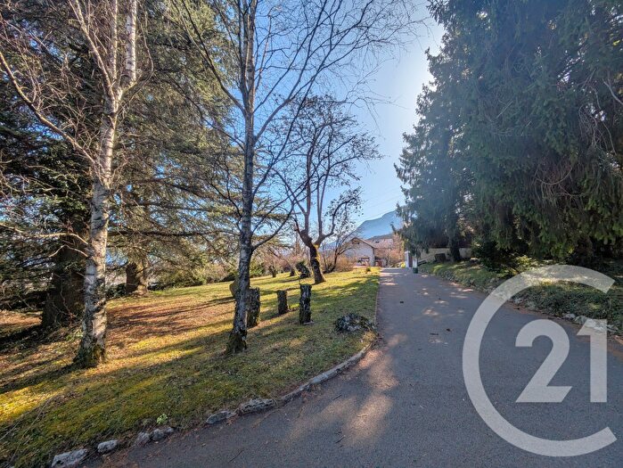 Maison à vendre - Saint-Baldoph - 8 pièces - 6 chambres