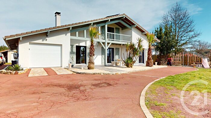 Maison à vendre - Azur - 7 pièces - 6 chambres