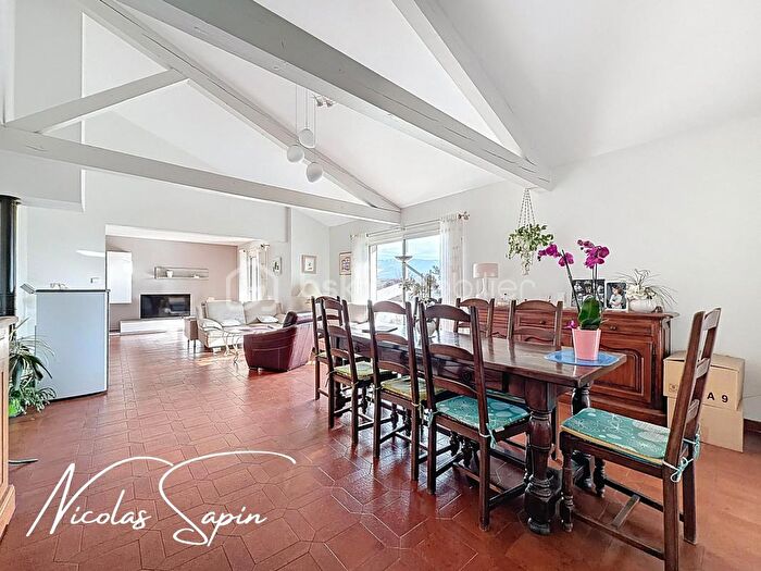 Maison à vendre - Claix - 6 pièces - 5 chambres